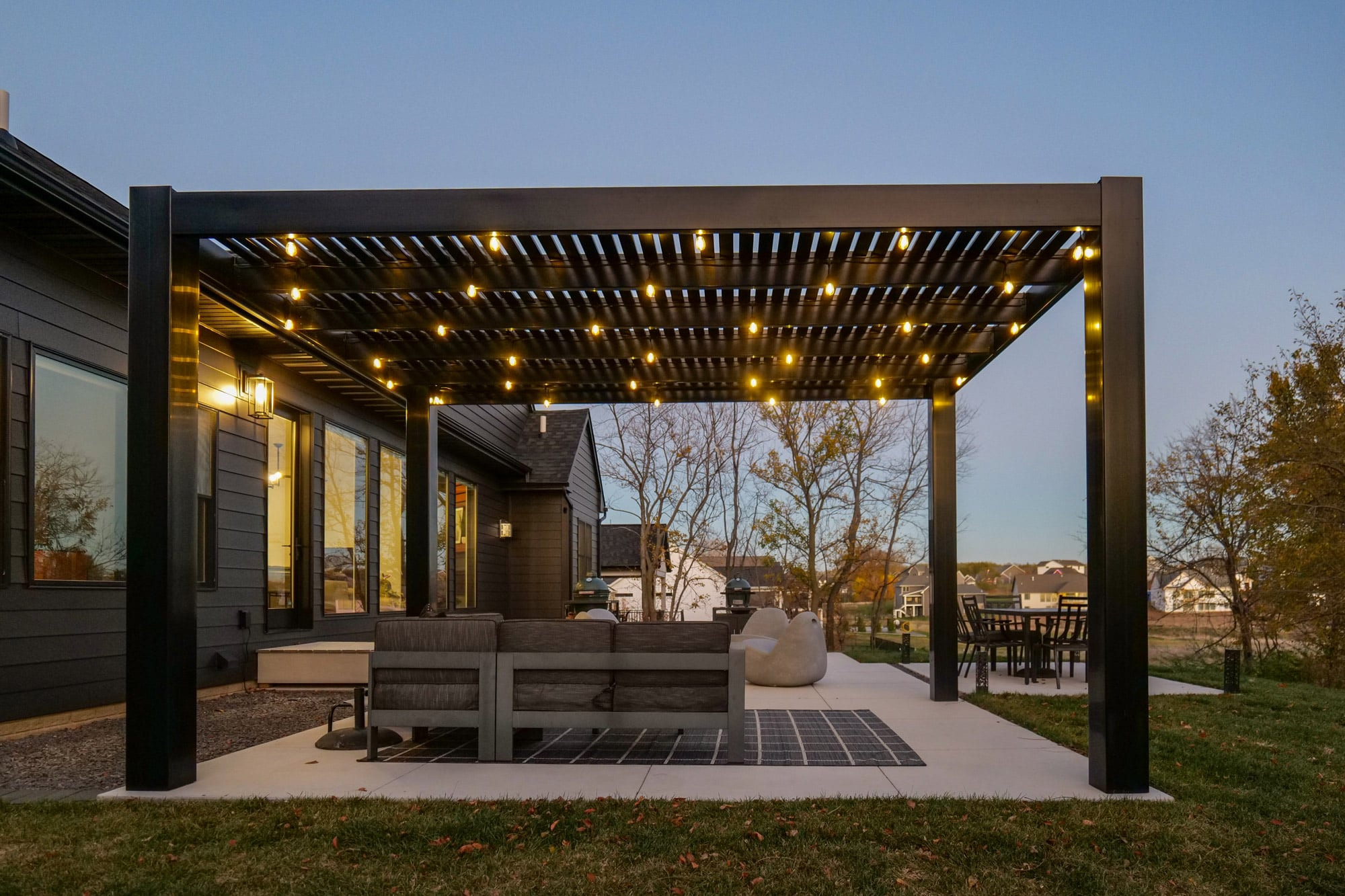 Modern 16x16 Freestanding Black Pergola | Heartland Pergolas