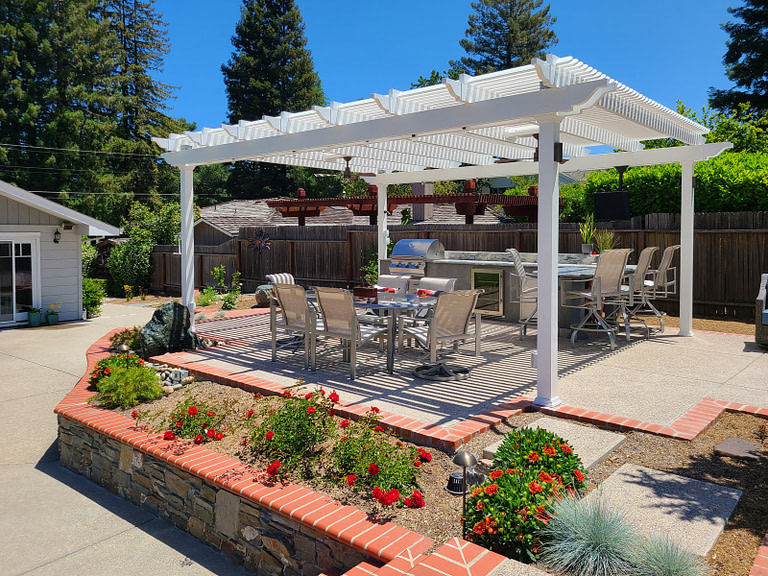 Freestanding Pergola Kits | Heartland Pergolas