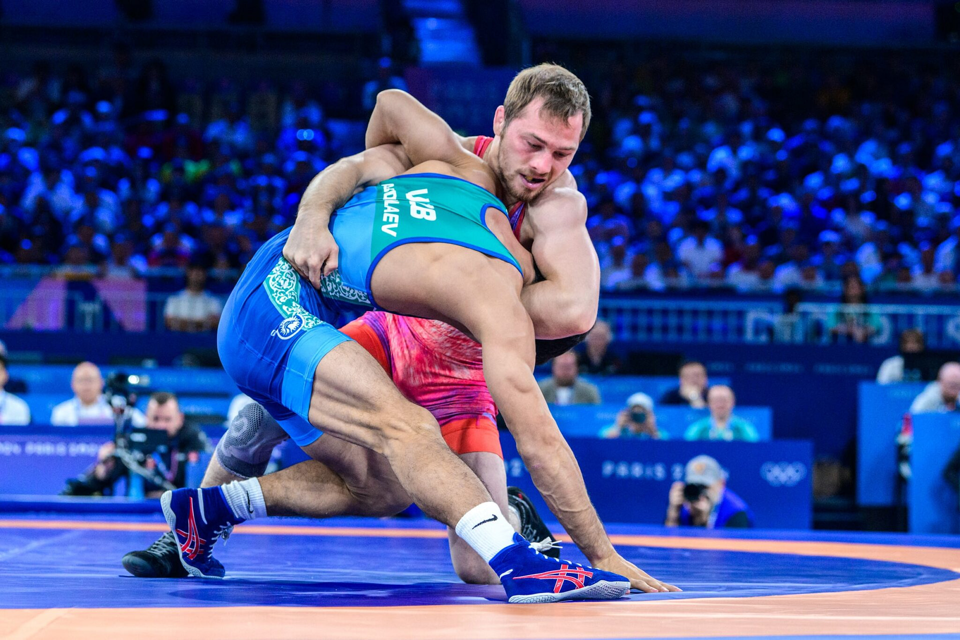 Olympic Silver Medalist: Spencer Lee - Hawkeye Wrestling Club