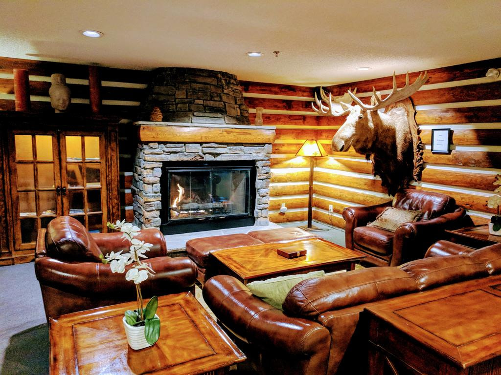 3 Peaks Lodge | Keystone Colorado's #1 Rated Mountain View Lodge